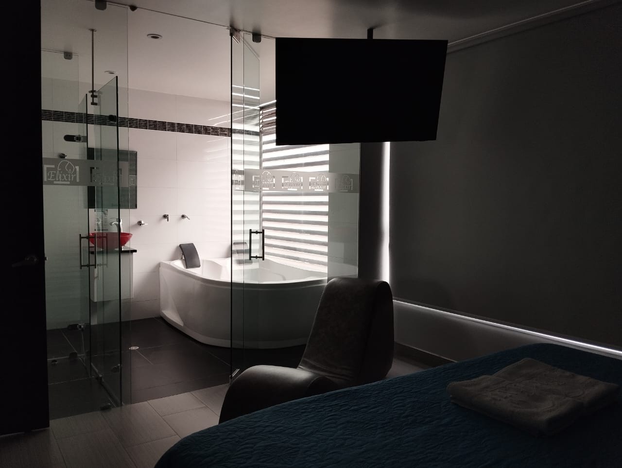 Motel Elixir en 1 de Mayo / Carvajal : MotelNow